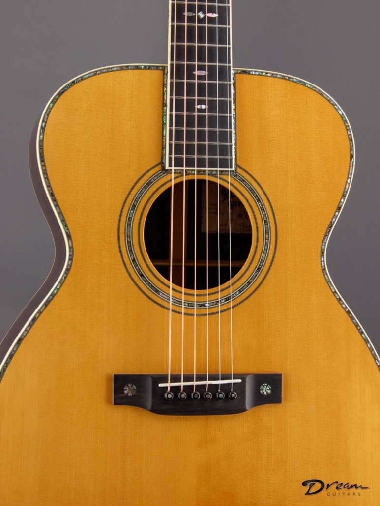 2010 Moonstone 000-42, Cocobolo/Adirondack Spruce - Dream Guitars