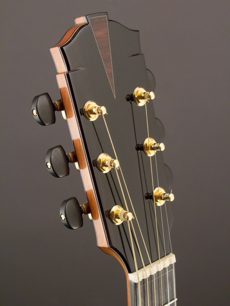 2017 Buendia OM, Madagascar Rosewood/German Spruce - Dream Guitars