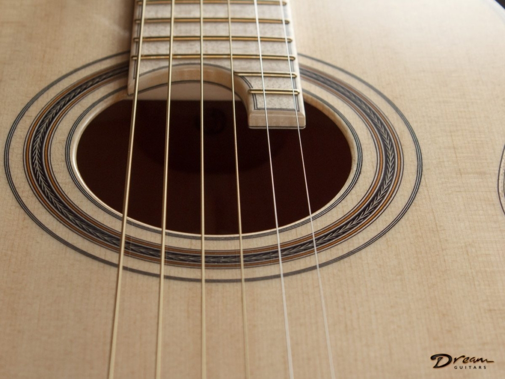 2018 Ivanov Snow Parlor, European Maple/Lutz Spruce - Dream Guitars