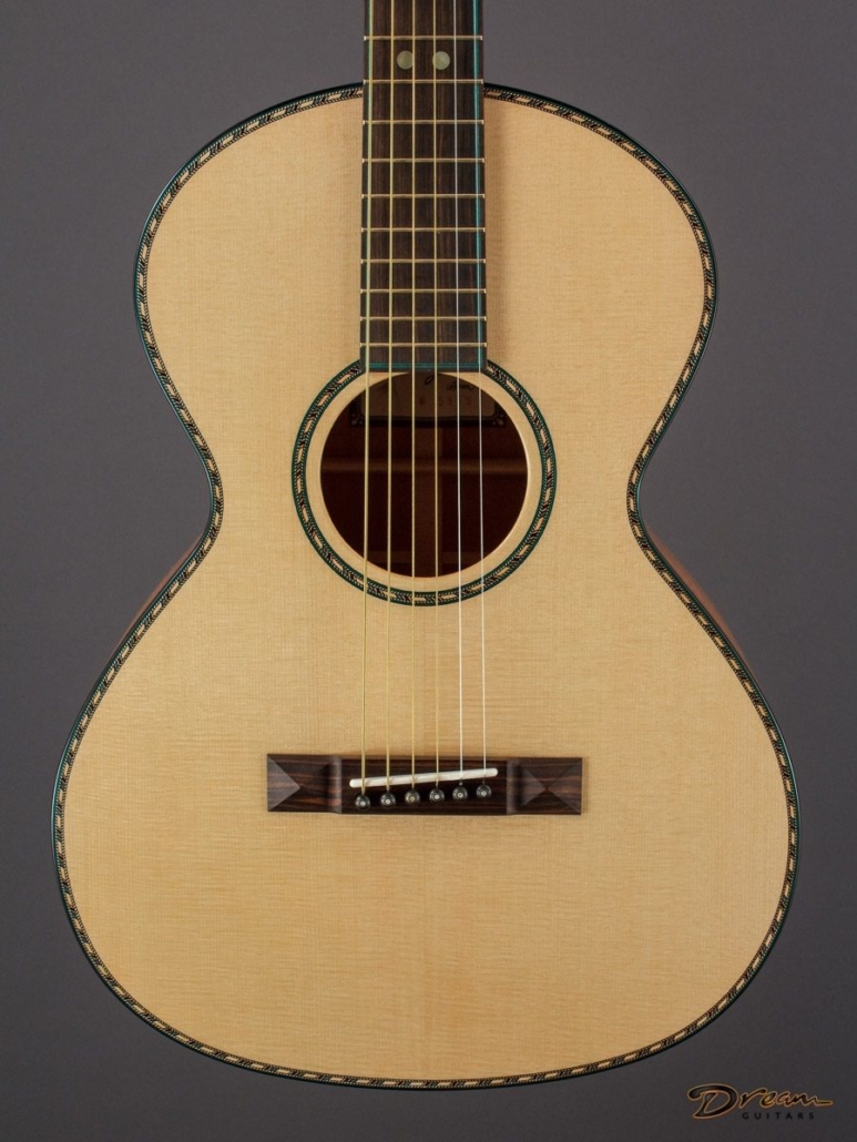 Brand New Big Hollow 00, Honduran Mahogany/Lutz Spruce - Dream Guitars