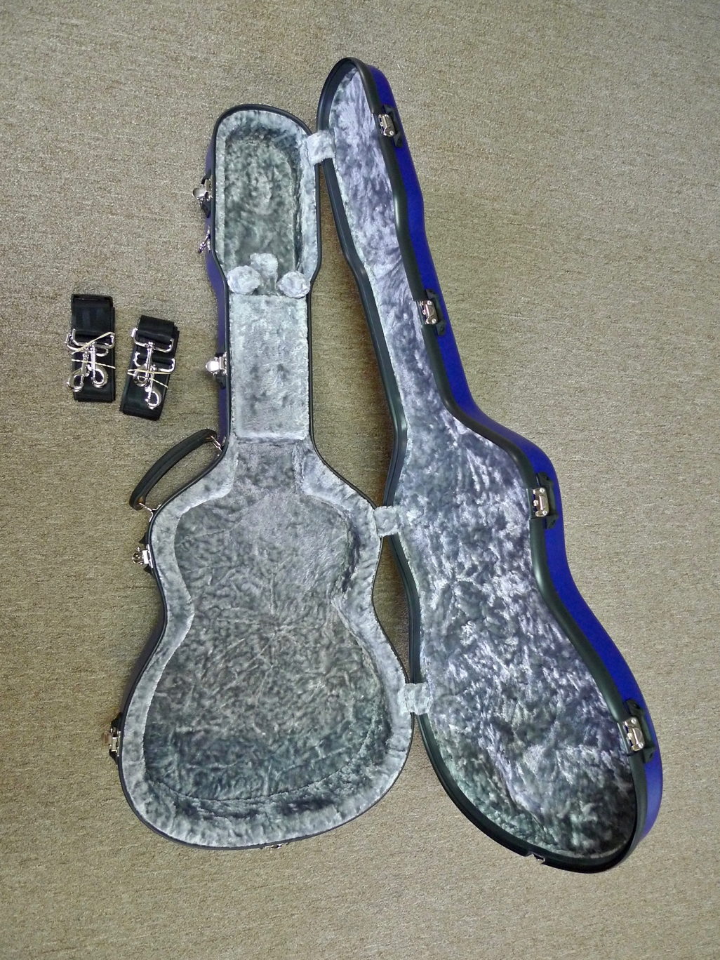 Calton Flight Case OM/000 GUI.03.01 Indigo/Silver, Includes Optional ...