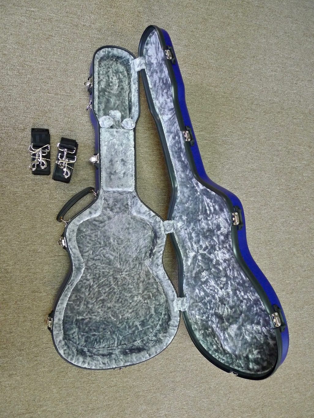 Calton Flight Case OM/000 GUI.03.01 Indigo/Silver, Includes Optional ...