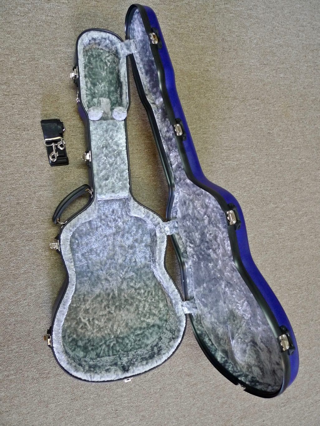 Calton Flight Case OM/000, Indigo/Silver - Dream Guitars