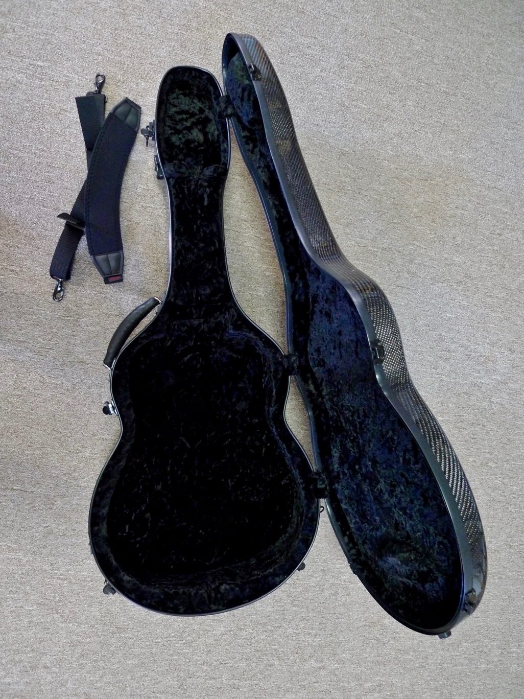 Hoffee Deluxe Carbon Fiber Case, Dreadnought, Black/Black, Includes ...