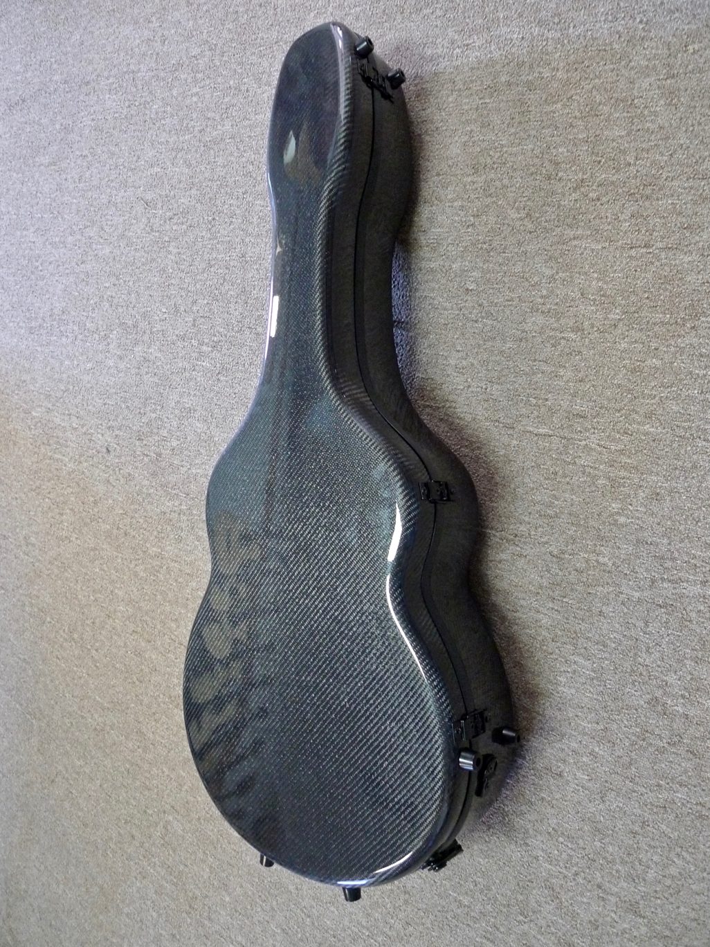 Hoffee Deluxe Carbon Fiber Case, Dreadnought, Black/Black, Includes ...