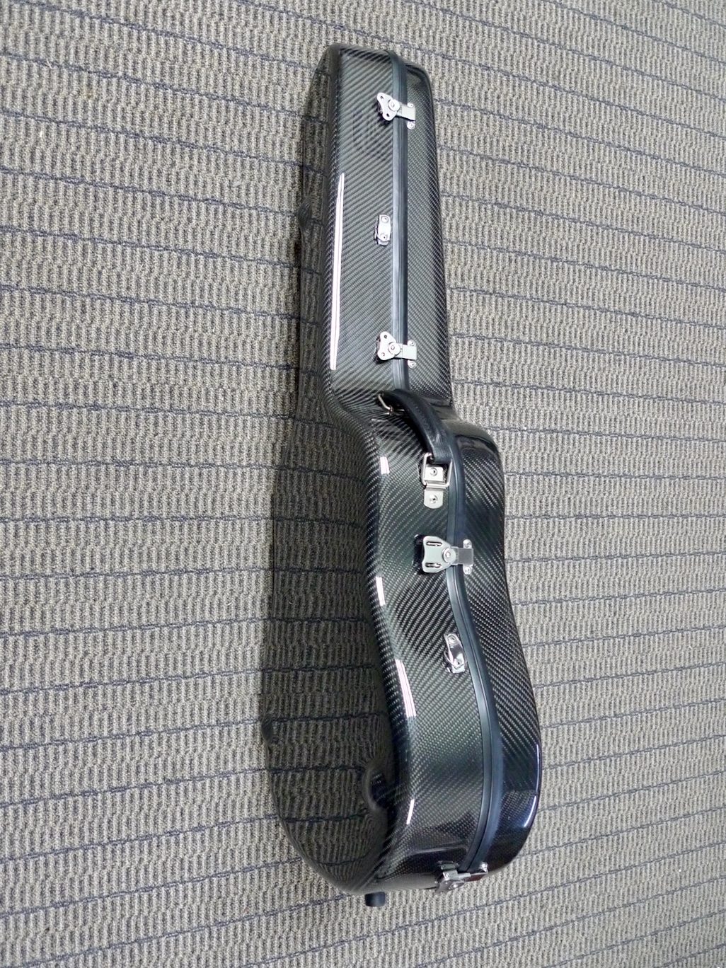 Karura OM Guitar Carbon Fiber Flight Case, Clear Carbon/Blue Gray ...