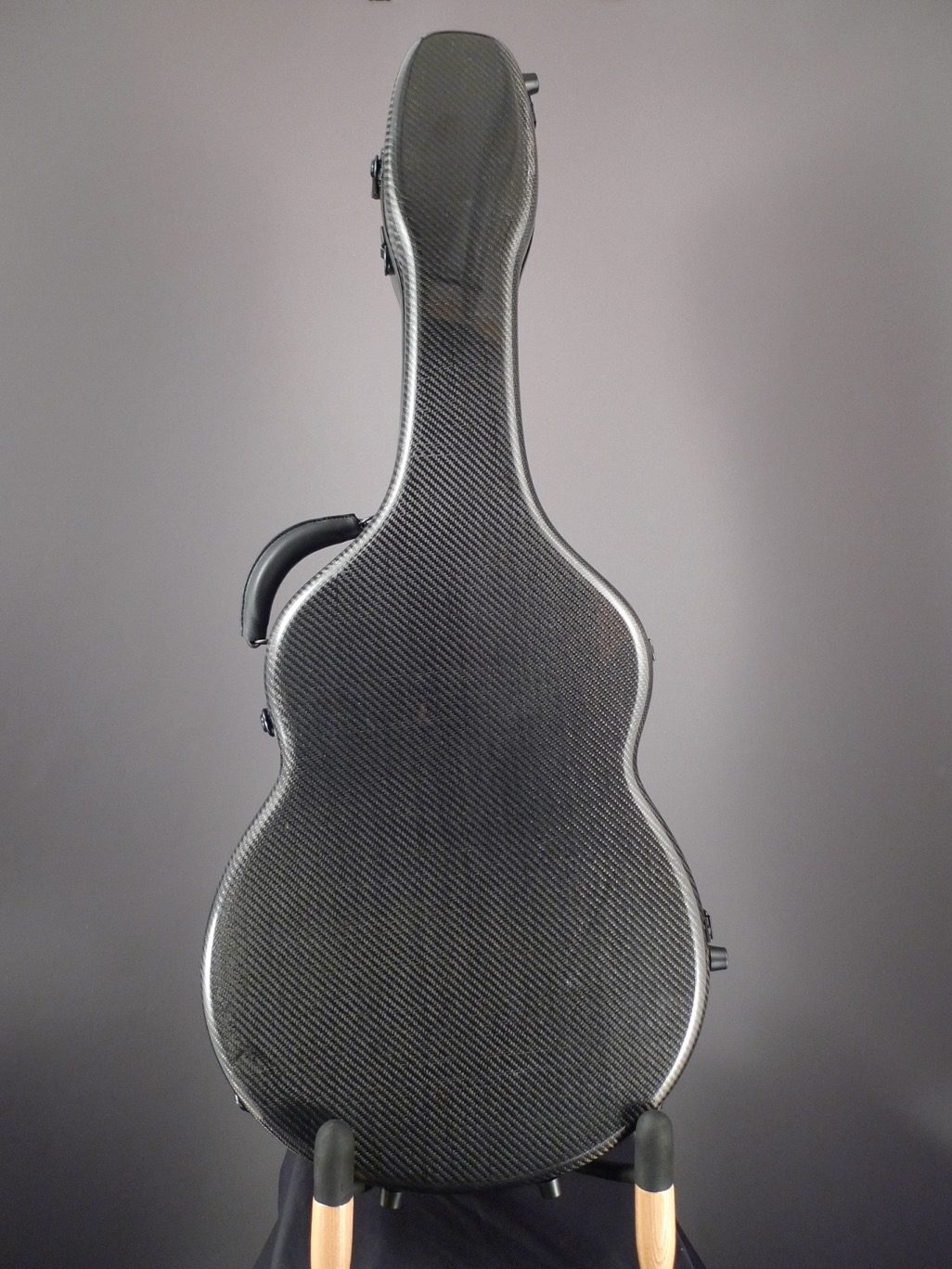 Hoffee Deluxe Carbon Fiber Case, OM/000, Black/Black - Dream Guitars