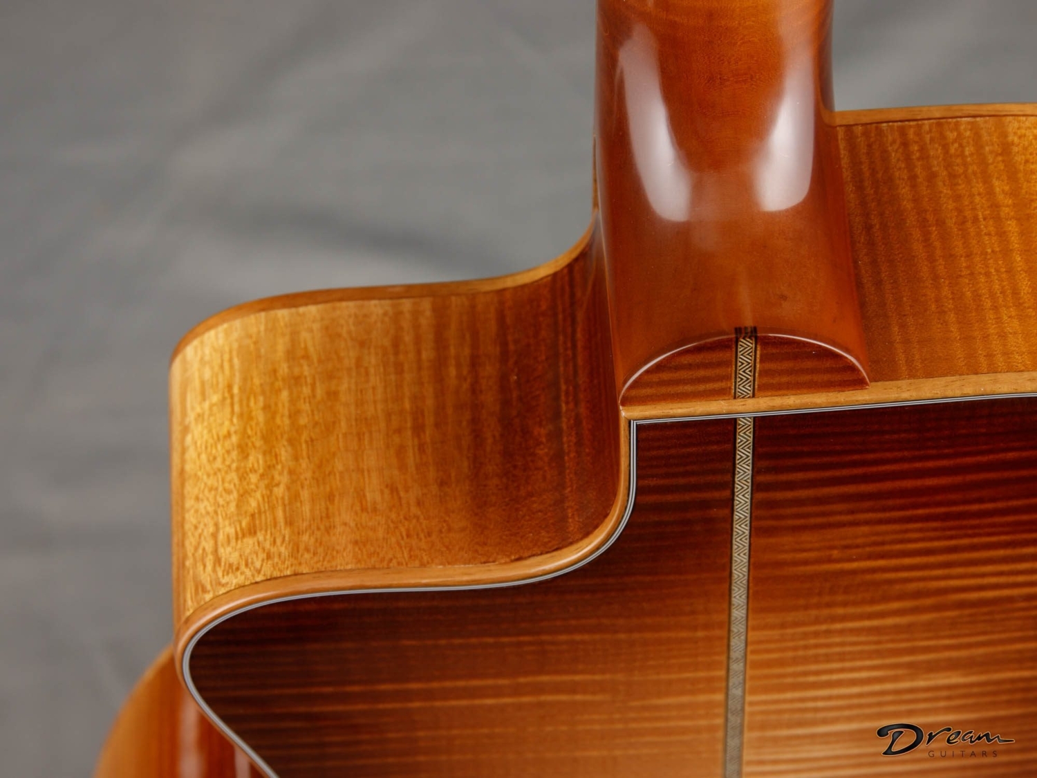 Brand New Robson Luthiers For A Cause OM, Maple/Sitka - Dream Guitars