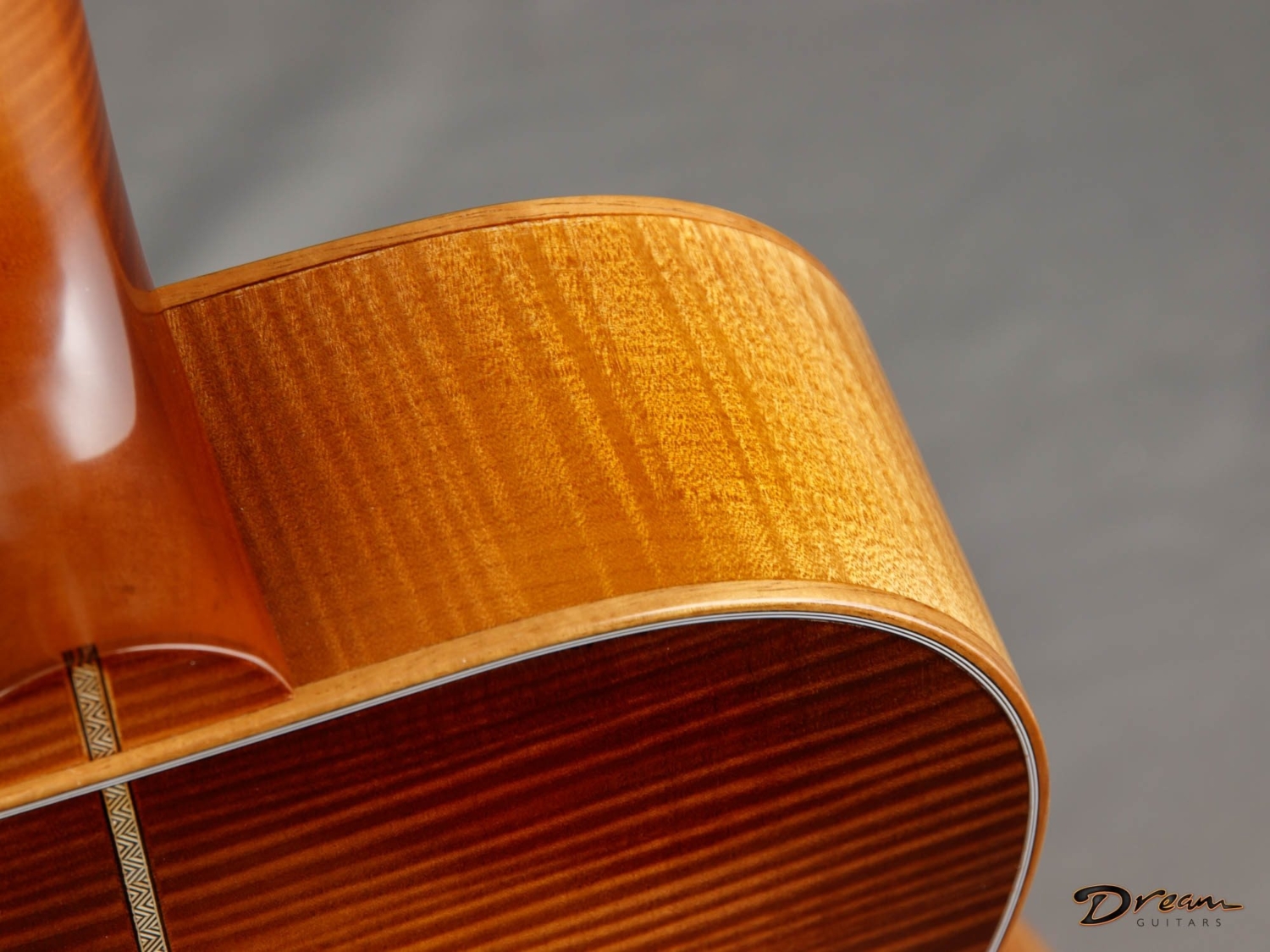 Brand New Robson Luthiers For A Cause OM, Maple/Sitka - Dream Guitars