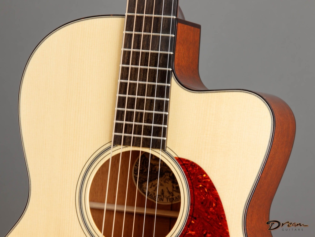 2022 Collings 0001a, Mahogany/Adirondack Spruce - Dream Guitars