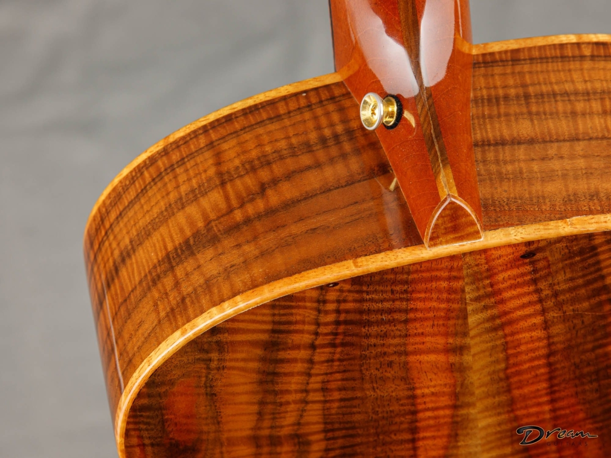 1997 McCollum Meghann, Walnut/German Spruce - Dream Guitars