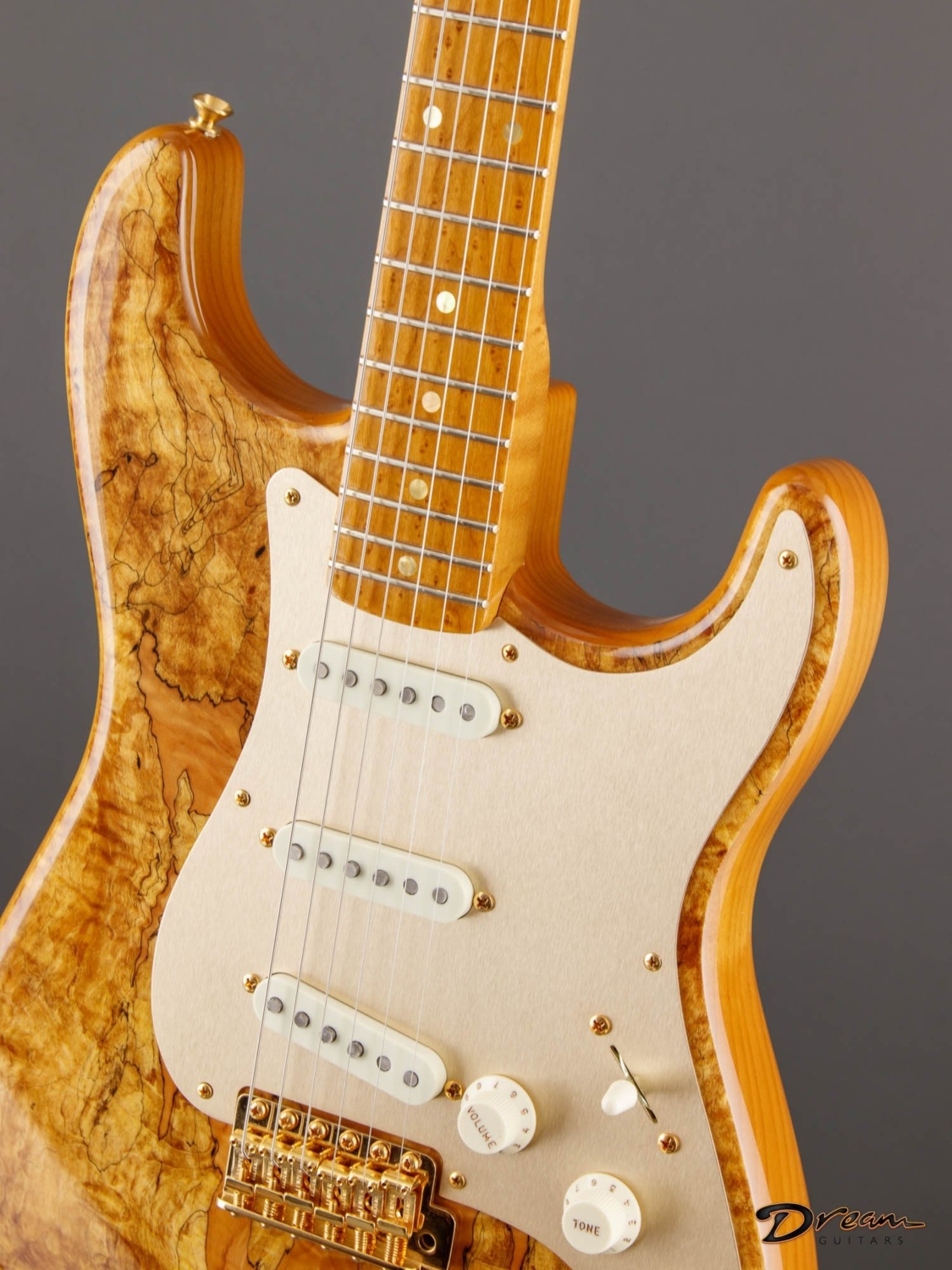 2018 Fender Custom Shop Artisan Stratocaster, Alder/Spalted Maple ...