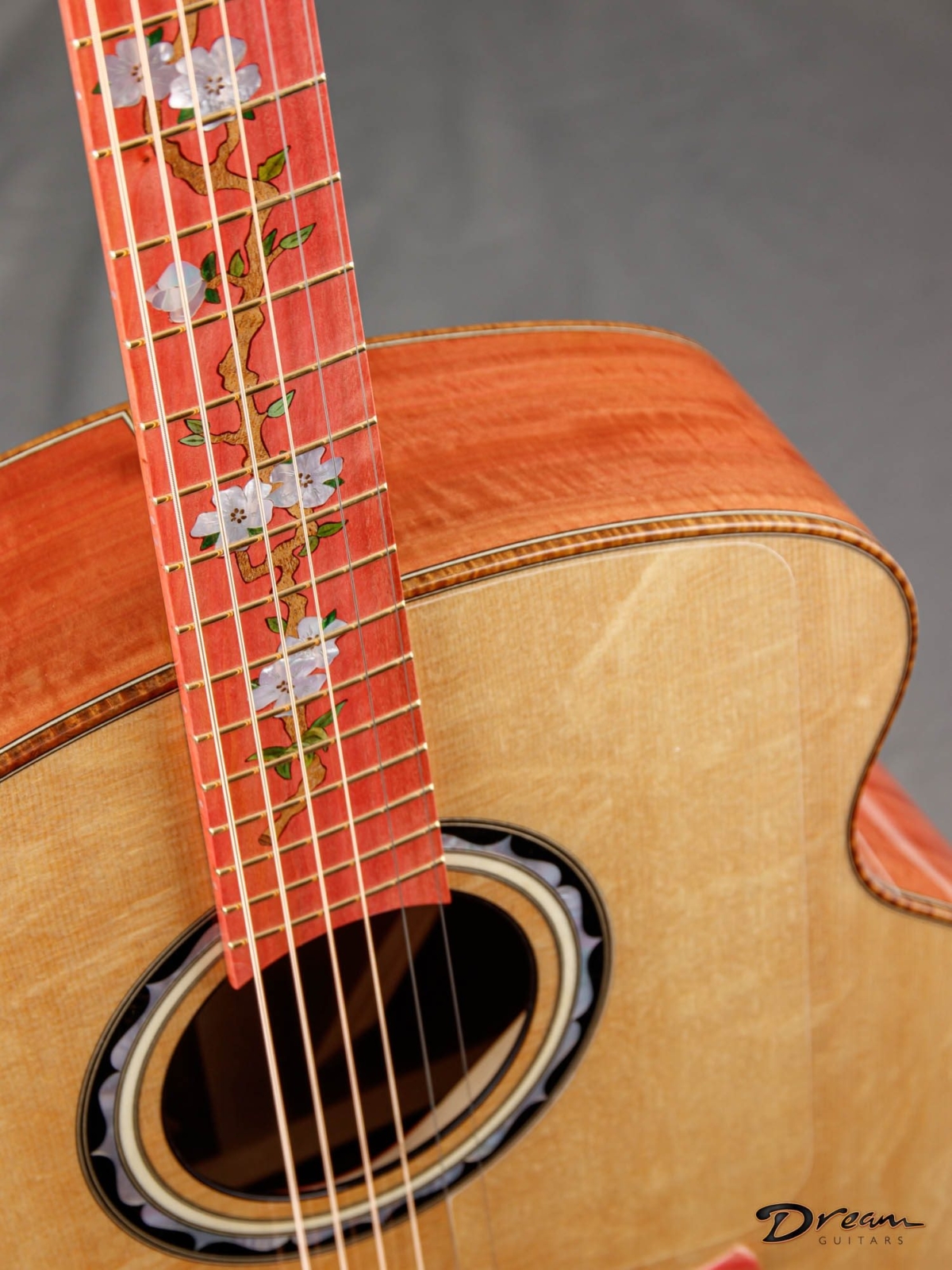 Brand New Klein 457 Big Pink, Pink Ivory/Sitka Spruce - Dream Guitars