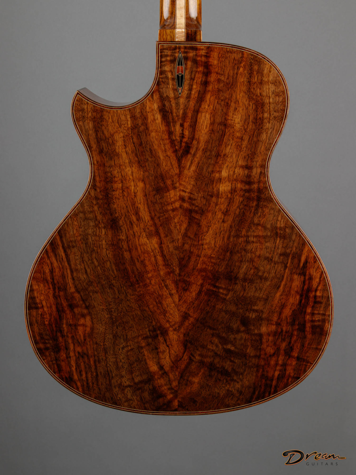 2016 Pederson EVA-UM, Walnut/Sitka Spruce - Dream Guitars