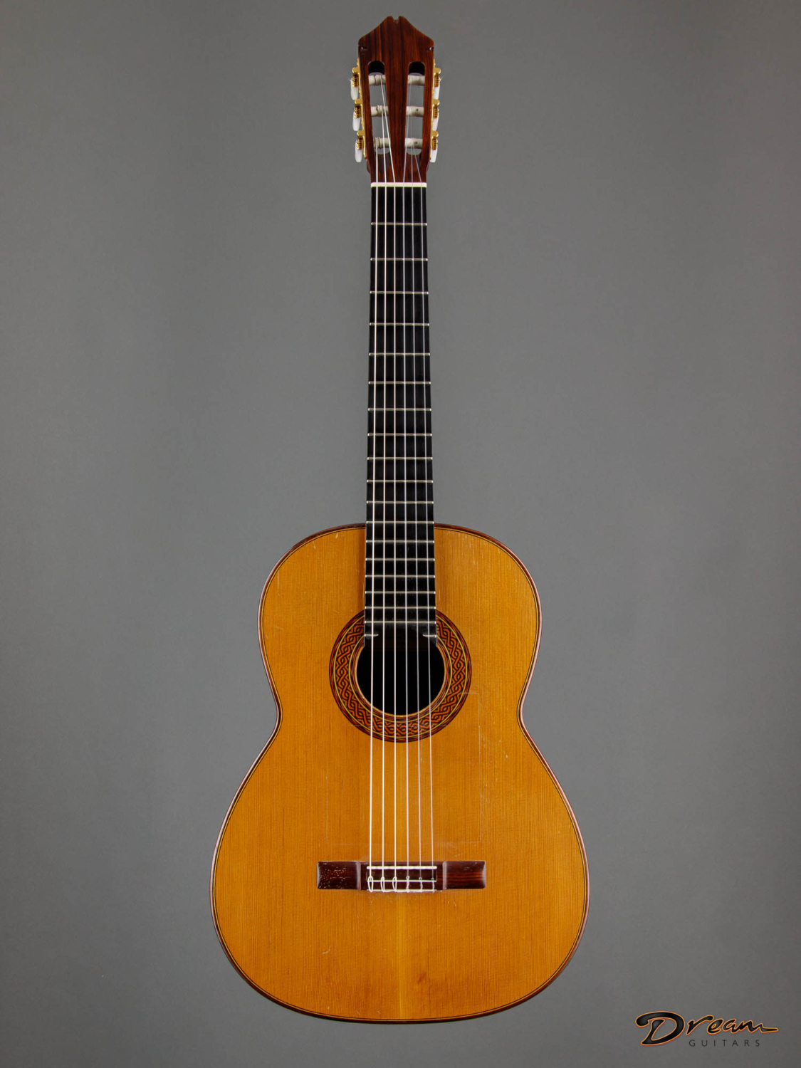 Best Classical Guitars | Dream Guitars