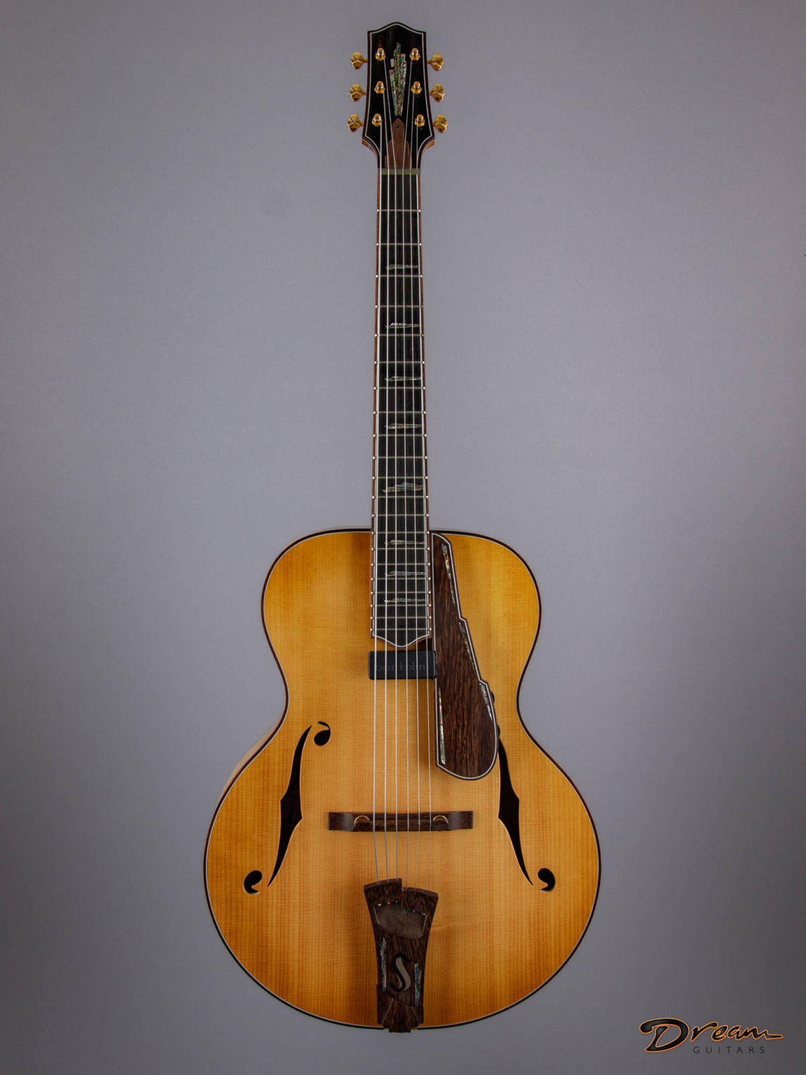 Archtop Guitars | Blues Guitars | Dream Guitars