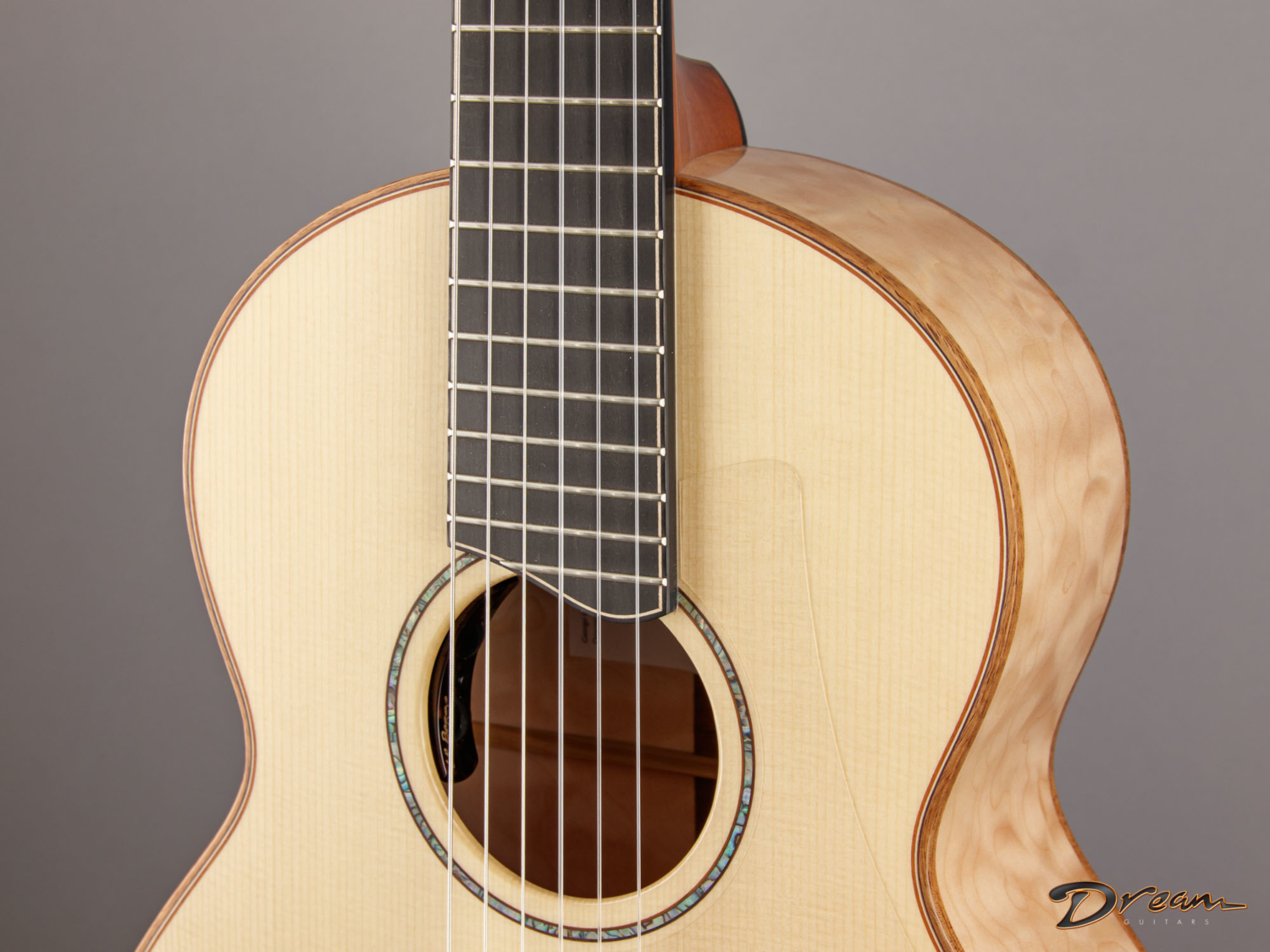 2023 Lowden WL-35 JX, AAAA Maple/AAAA Alpine Spruce - Dream Guitars