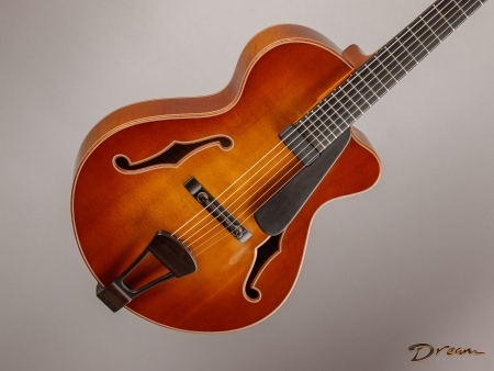 2018 Maegan Wells 16" Archtop, Maple/Sitka Spruce - Dream Guitars